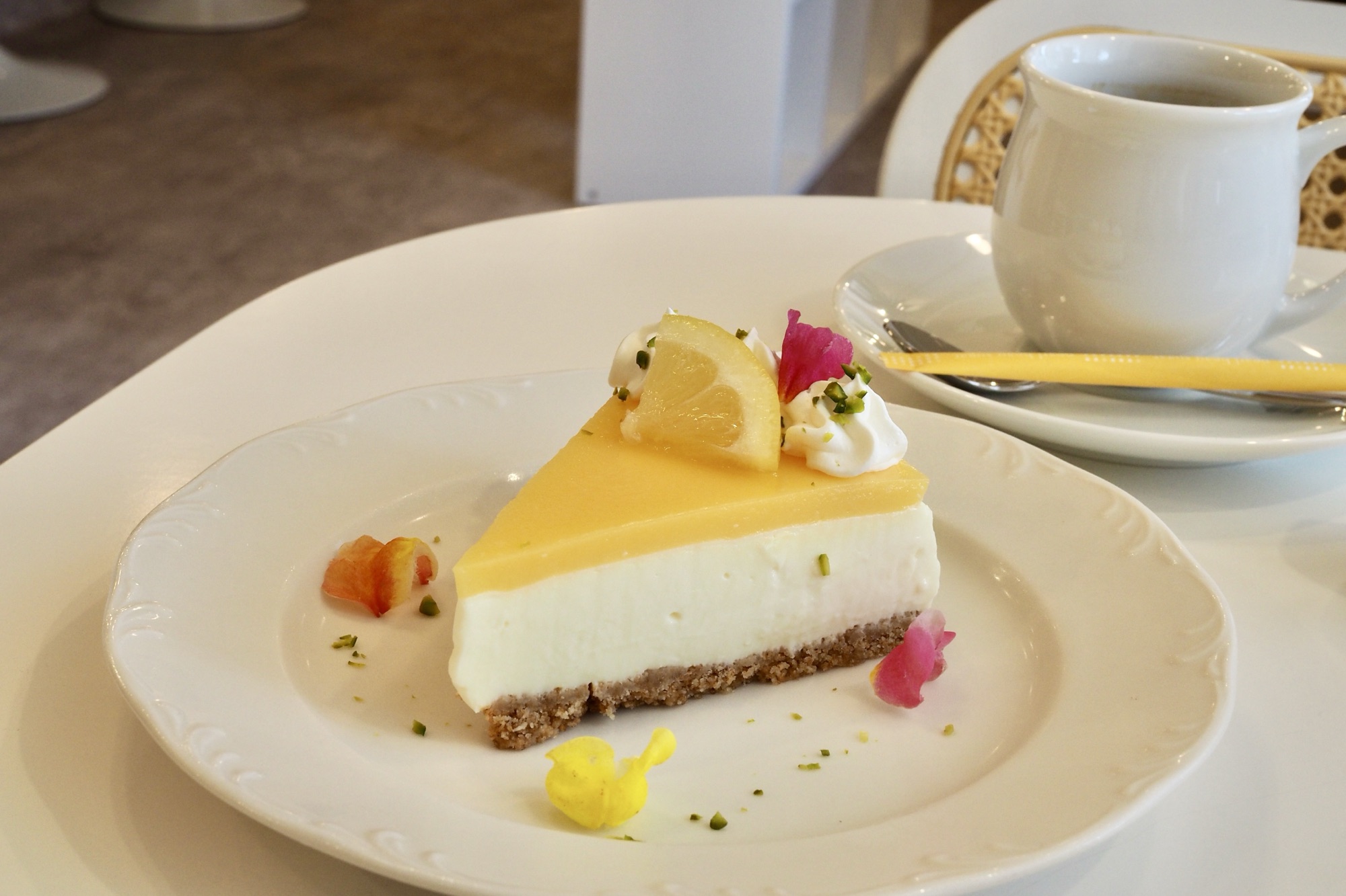 阿久和｜自分だけのゆったりとした時間を過ごせるカフェ「cafe＆sweets pertica（パルティカ）」｜瀬谷なび